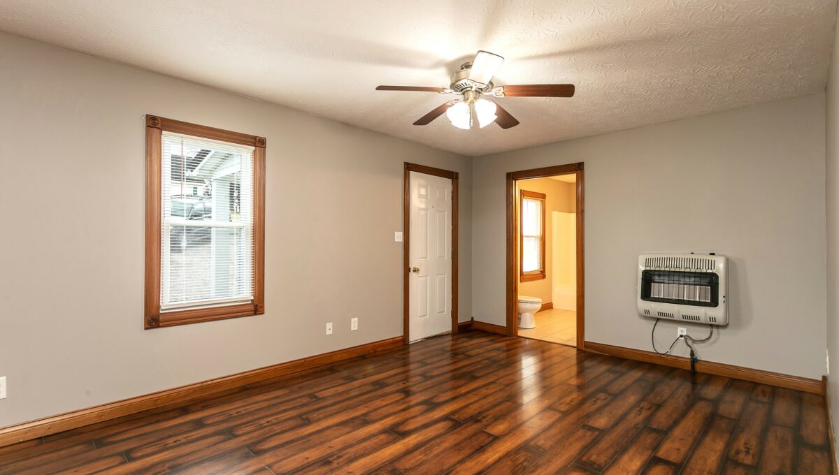 95 Holy Cross Road – Loretto – The Lancaster Agency